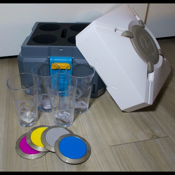 Dining | Blizzard Employee Holiday Exclusive 217 Overwatch Loot Box ...